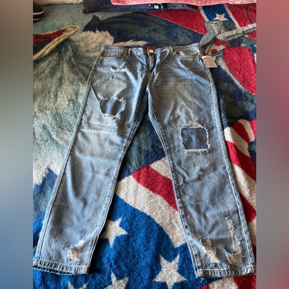 Guess | Jeans | Guess Ripped And Distressed Women Jeans | Poshmark